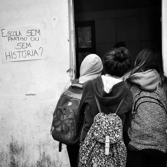 O anacronismo maniqueísta do Programa Escola “sem partido”