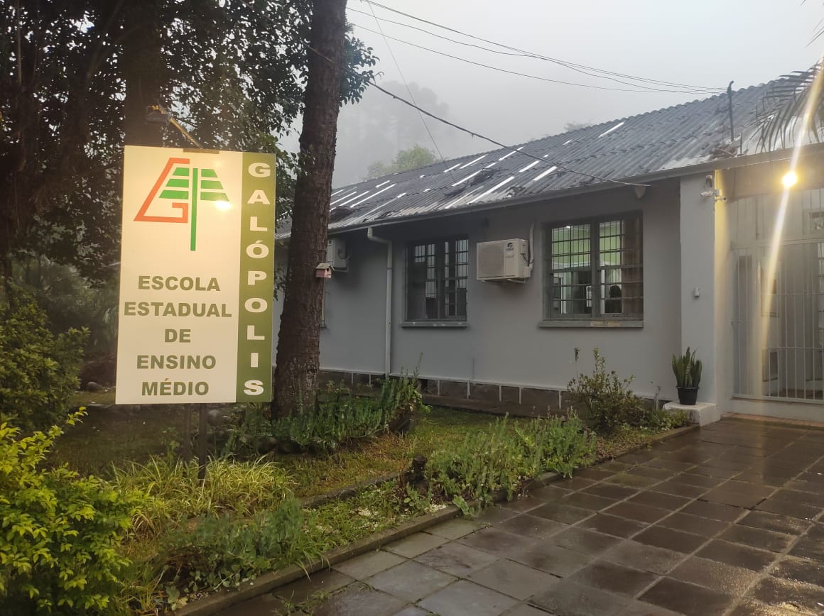 Com áreas interditadas, EEEM Galópolis, de Caxias do Sul, enfrenta ...